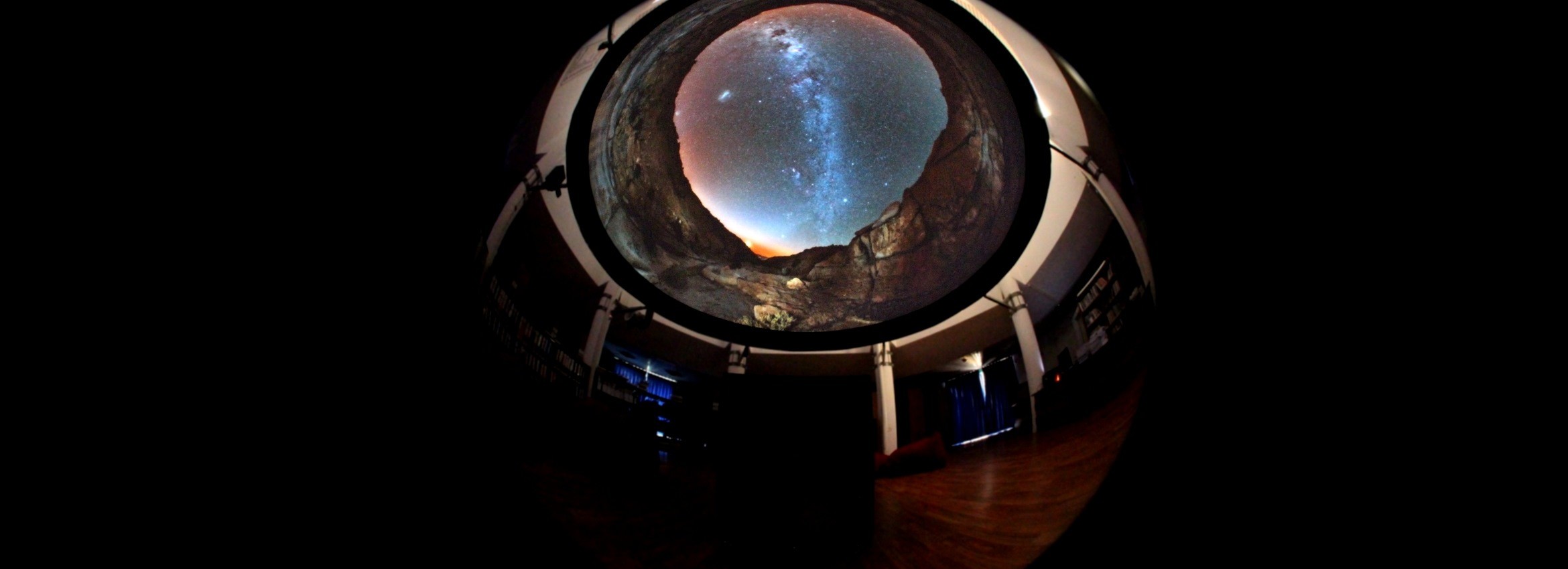 Negative pressure Geodesic professional Semi Portable dome screens